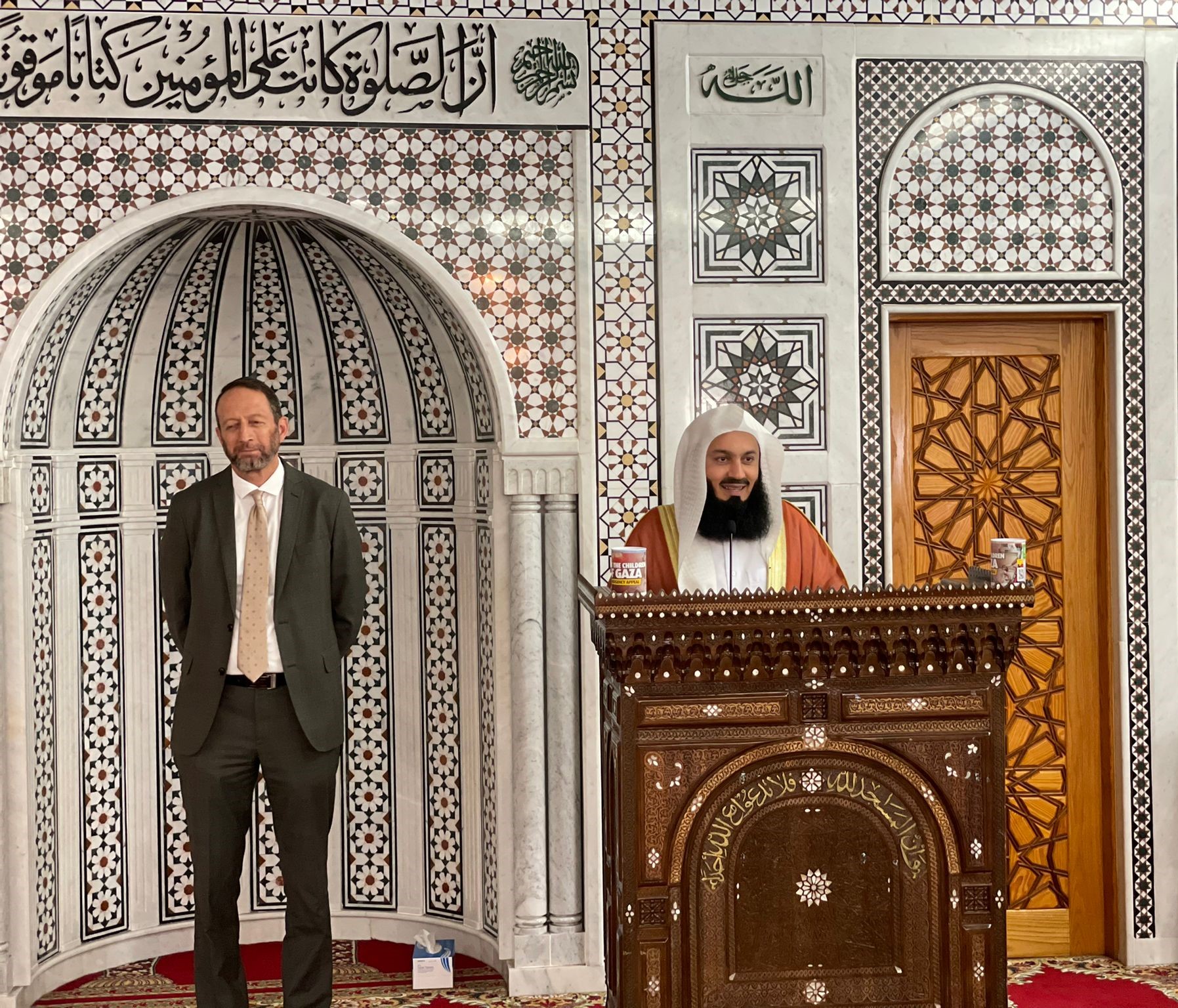 Mufti Menk and comedian Omar Reagan at MFIS (Zimbabwe, S.AF) - Malek Fahd Islamic School